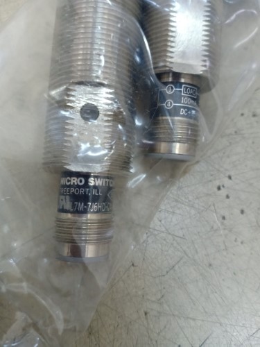 MICRO SWITCH PROX FL7M-7J6HD-CM ราคา 3,300 บาท