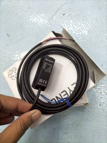 KEYENCE CABLE SENSOR MODEL: PZ-M71 ราคา 3,564.00 บาท