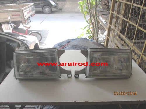 อะไหล่ TOYOTA CROWN MS133 โตโยต้า คราวน์ เอ็มเอส133 ไฟหน้า
