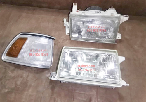 TOYOTA CROWN MS133 โตโยต้า คราวน์ เอ็มเอส133 ไฟหน้า