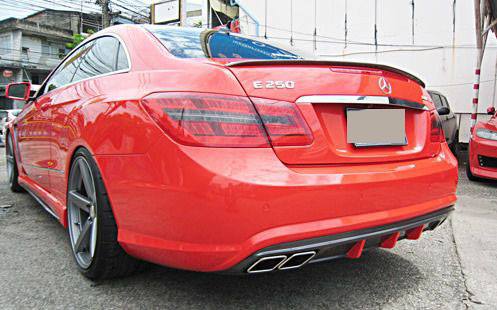 ชุดแต่งรอบคัน E-Coupe W207 พร้อมทำสี