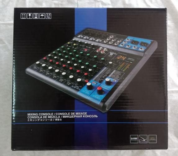 MAX MG10XU 10-Channel Mixing Console
