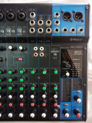 MAX MG10XU 10-Channel Mixing Console