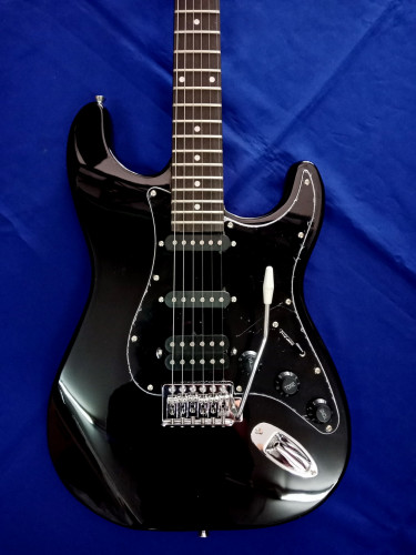 Cravis KG01 SSH Electric Guitar