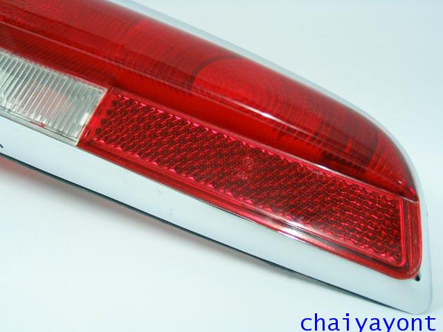 ฝาไฟท้ายด้านซ้าย 2 ขยัก รถเบนซ์หางปลา Classic Mercedes-Benz W110 W111 ...