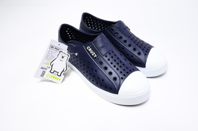 รองเท้า cruzy