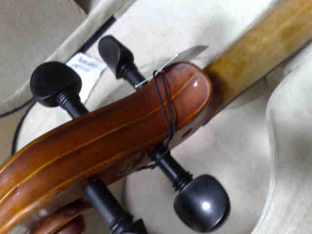 ไวโอลิน ยี่ห้อ SANDNER รุ่น 304 Germany คุณภาพดีเยี่ยม พร้อมเคสบุ ...