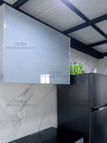 ชุดครัว Built-in โครงซีเมนต์บอร์ด หน้าบาน Hi Gloss สีเทาเงา