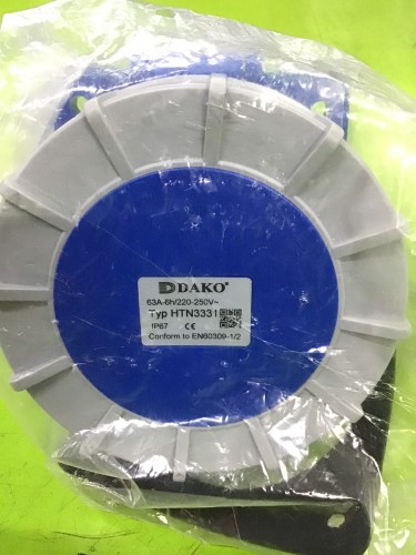 DAKO HTN3331 63A-6H 3P+E ราคา 800 บาท
