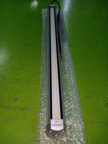 THUMPER LED MACHINE LAMP M9 16W 6500K 100-240VAC ราคา 2,000 บาท