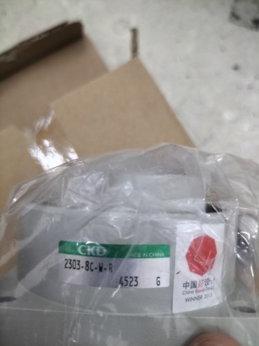 CKD REGULATOR MODEL: 2303-8C-W-R ราคา 6,460 บาท