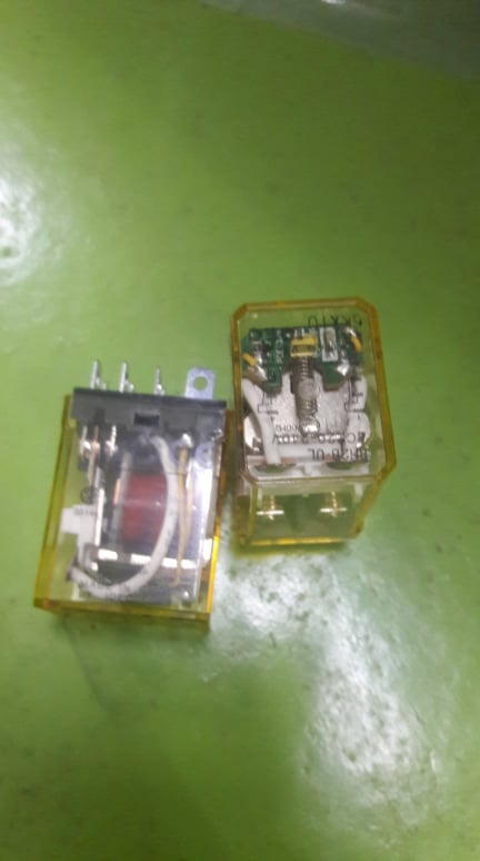 IDEC RH2B-UL AC220-240V