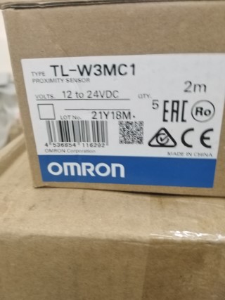 OMRON TL-W3MC1 ราคา 600 บาท