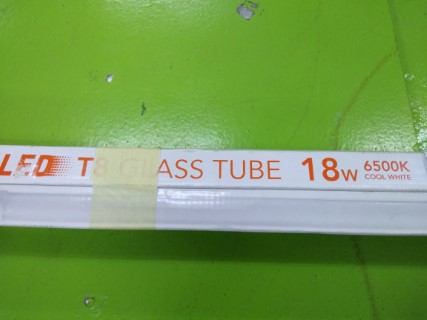FSL LED T8 GLASS TUBE 18W 6500K COOL WHITE ราคา 140 บาท
