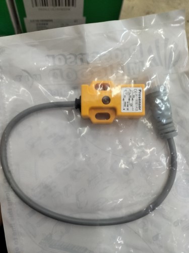 PROSENSOR SENSOR SWITCH MODEL: JA1-1805E1-P50 10-30VDC ราคา 1,950.00 บาท