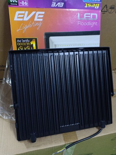 EVE LED FLOODIGHT MODEL: BEST 200W DAYLIGHT 6,500K ราคา 900 บาท