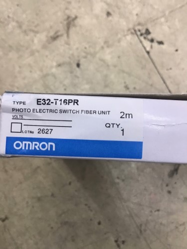 OMRON E32-T16PR 2M ราคา 3,840 บาท