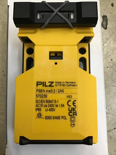 PILZ 570230 PSEN ME 3.2/2AS ราคา 1,500 บาท