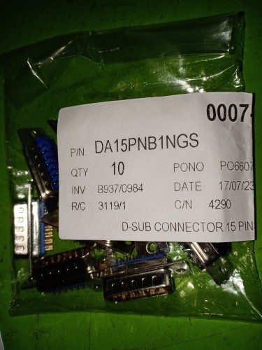 DB 15 PIN ตัวผู้2แถว D-SUB CONNECTOR 15 PIN MALE ราคา 24 บาท