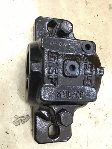 SKF BEARING SNG509 + SKF BEARING 2209K ราคา 3,771.50 บาท