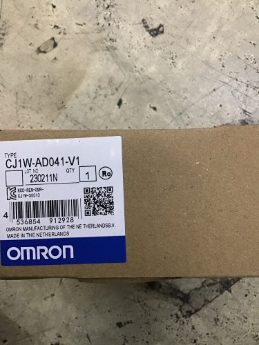OMRON CJ1W-AD041-V1 ราคา 10,500 บาท