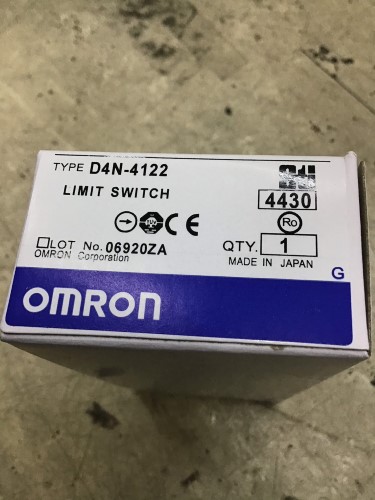OMRON D4N4122 ราคา 420 บาท