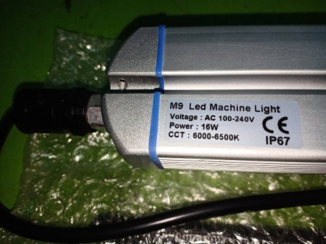 THUMPER LED MACHINE LAMP M9 16W 6500K 100-240VAC ราคา 2,000 บาท