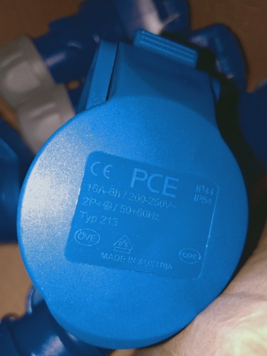 PCE POWER PLUG 213-6V 16A-6H 2P+E โทรสอบถามราคา