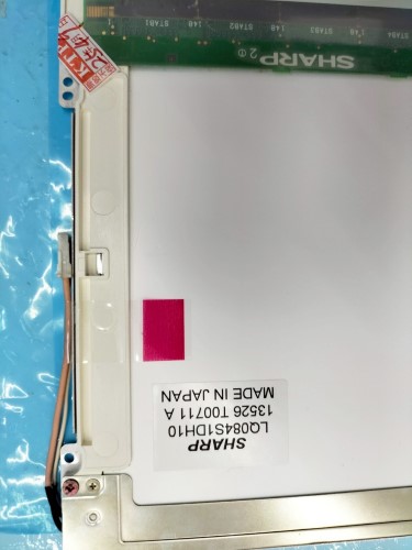 SHARP LCD MODEL: LQ084S1DH10 ราคา 8,000 บาท