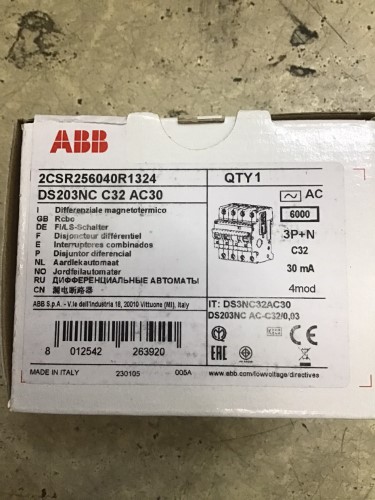 ABB DS203NC C32 AC30 RCBBO 4P(3P+N)32A 30MA ราคา 3,745 บาท