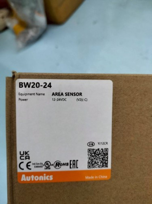 AUTONIC AREA SENSOR SAFETY MODEL: BW20-24 12-24VDC ราคา 13,000.00 บาท