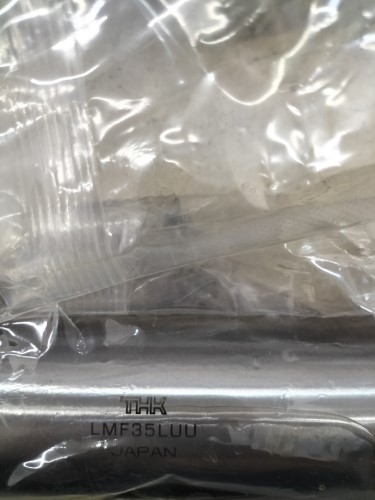 THK LINEAR BUSHING MODEL: LMF35LUU ราคา 3,000 บาท
