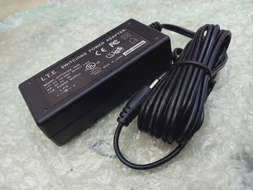 L.T.E SWITCHING POWER ADAPTER MODEL : GFP241DA-0540 AC100-240 50/60HZ 0 ...