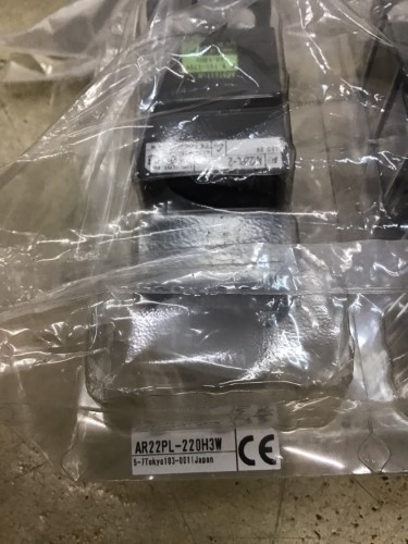 FUJI AR22PL-220H3W ราคา 570 บาท