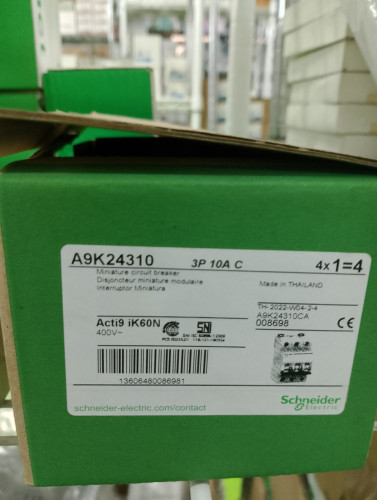 A9K24310 SCHNEIDER