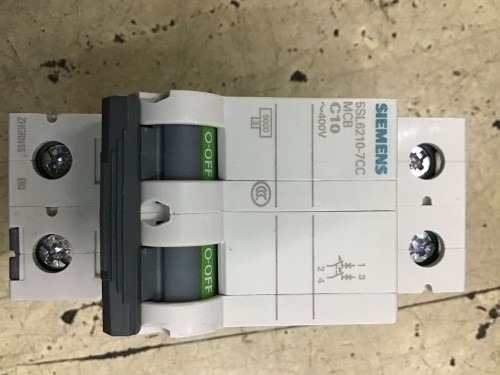 SIEMENS 5SL6210-7CC 2P 10A ราคา 320 บาท