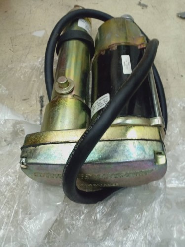 THOMSON SAGINAW GEAR MOTOR HEAD MODEL:71623446 115V TYPE:62B1 P/N ...