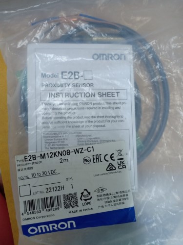 OMRON E2B-M12KN08-WZ-C1 ราคา 600 บาท