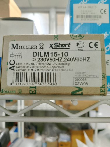 DILM15-10 230V 50HZ, 240V 60HZ MOELLER ราคา 2,100 บาท