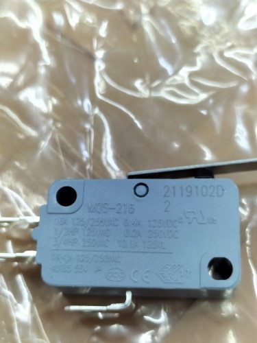LIMIT SWITCH TONELUCK MODEL : MQS-216 ราคา 380 บาท