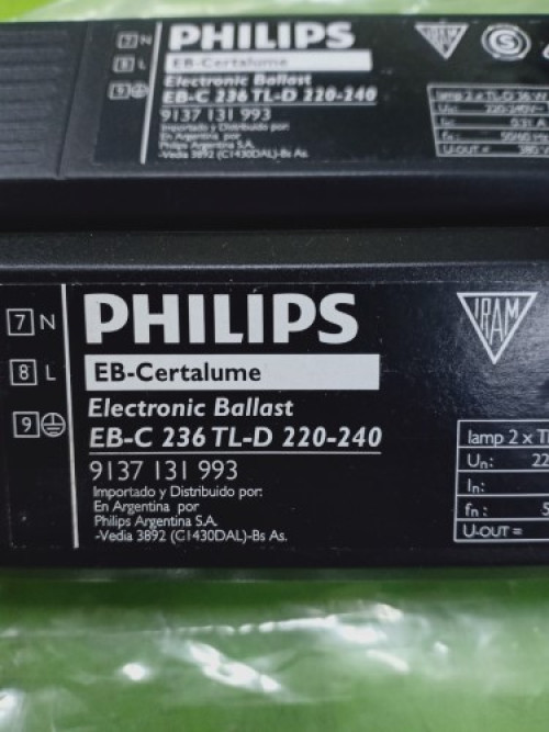 PHILIPS บัลลาสต์ EB-C 236 TL-D 220-240V ราคา 180 บาท