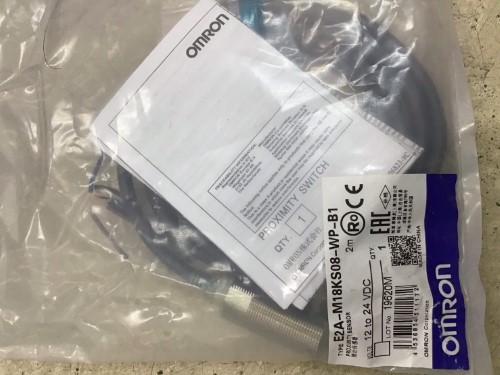 OMRON E2A-M18KS08-WP-B1 ราคา 900 บาท