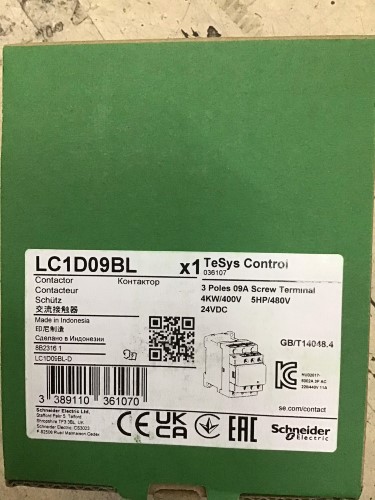 SCHNEIDER LC1-D09BL ราคา 762 บาท