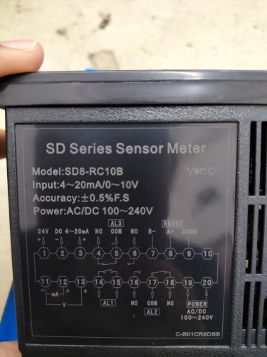 TOKY INTELLIGENT METER MODEL: SD8-RC10B 100-240VAC/DC ราคา 4,000 บาท