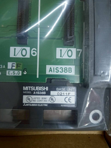 MITSUBISHI BASE UNIT MODEL: A1S38B ราคา 1,800.00 บาท