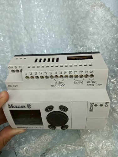 MOLLER RELAY PROGRAMMABLE LOGIC CONTROLLER MODEL: EASY 822-DC-TC ราคา ...