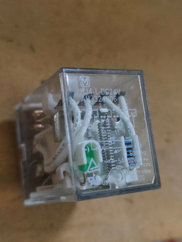 PANASONIC HJ4-L-DC24V AHJ324206 ราคา 380 บาท