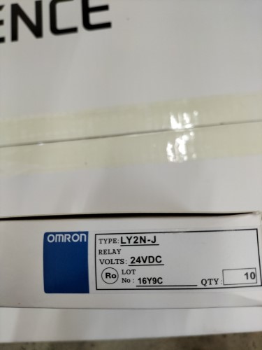 OMRON LY2N-J 24VDC ราคา 180 บาท
