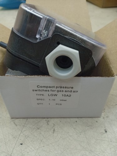 DUNGS DIFFERENTIAL AIR PRESSURE SWITCH MODEL: LGW 10 A2 107417 ราคา 2,744 บาท