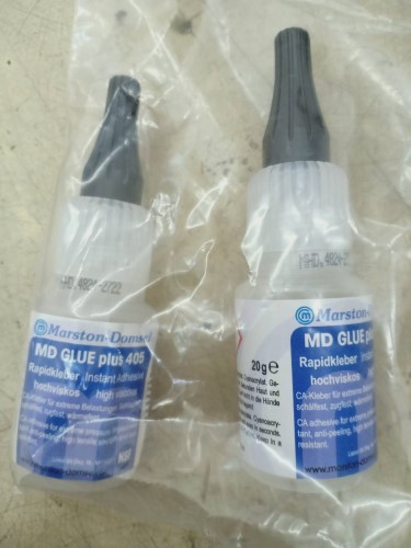 GLUE PLUS:CYANOACRYLATE:MD405 ราคา 850 บาท